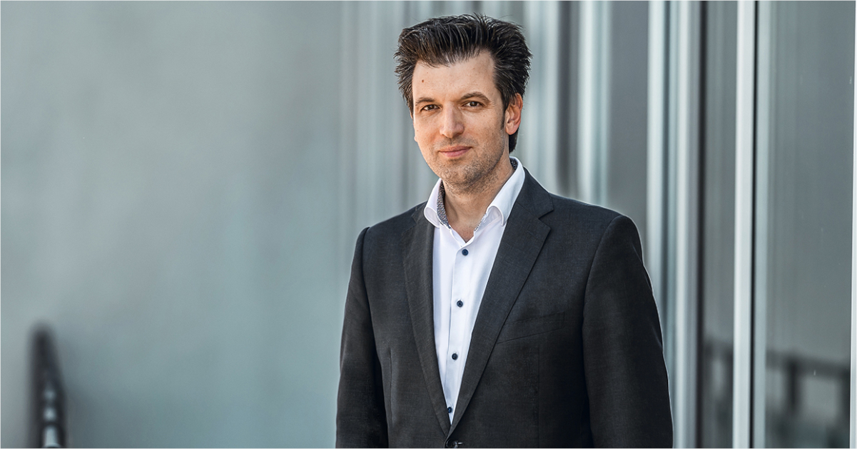 Bauer AG langfristig mit Familienmitglied Florian Bauer im Vorstand - wir